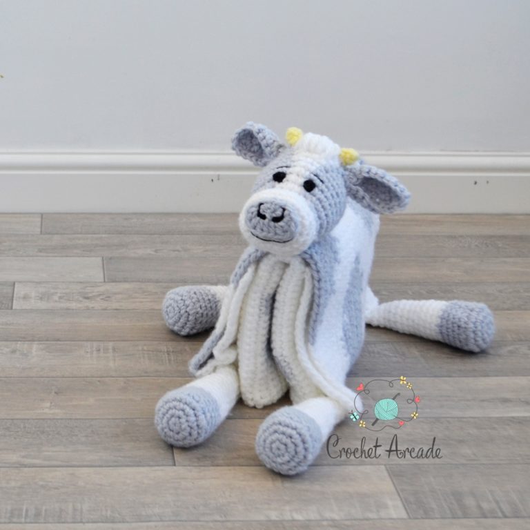 Cuddle and Play Cow Baby Blanket Crochet Pattern – Crochet Arcade